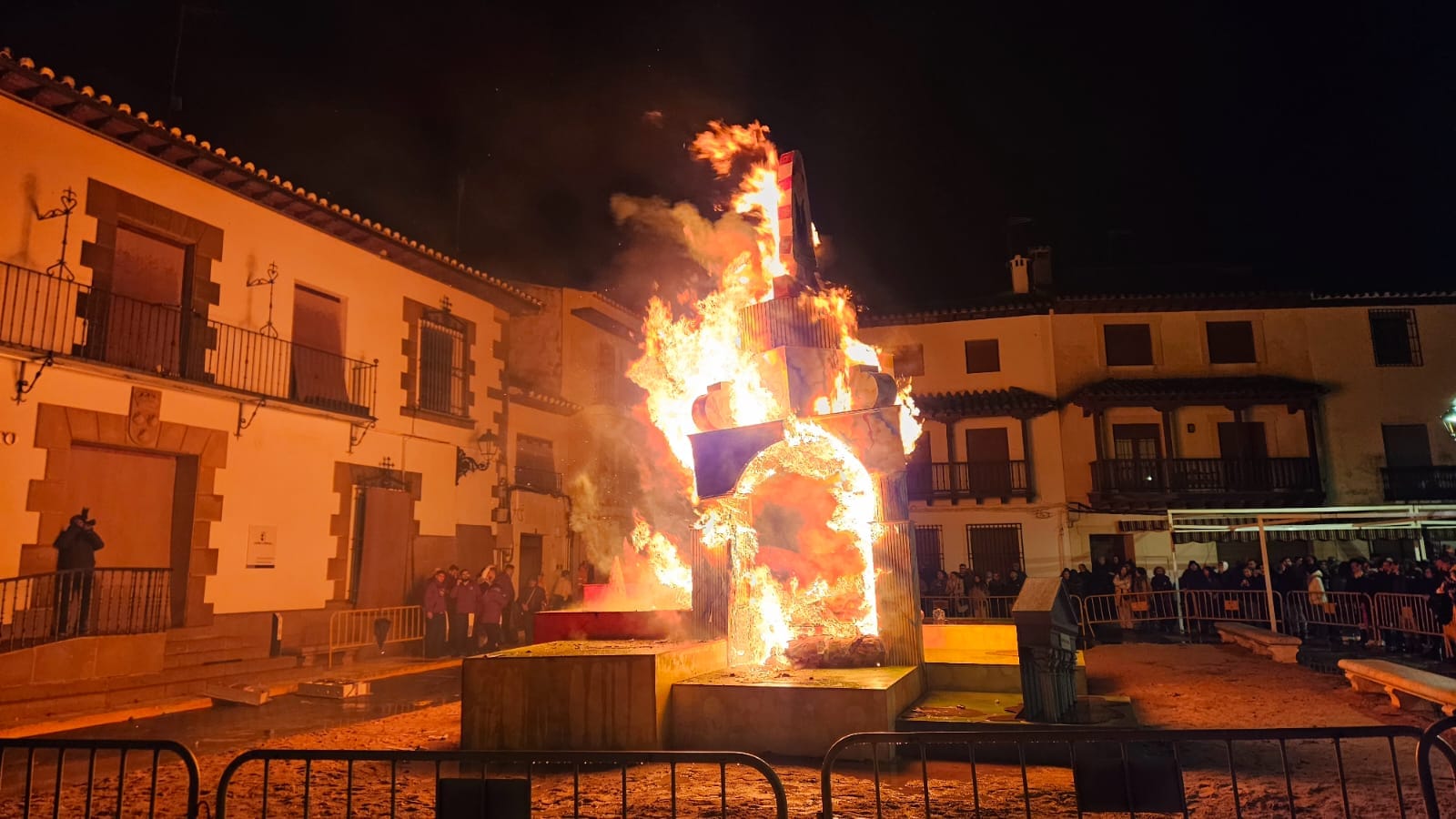 Revive la Quema de las Fallas Manchegas 2025 - Campo de Montiel Info