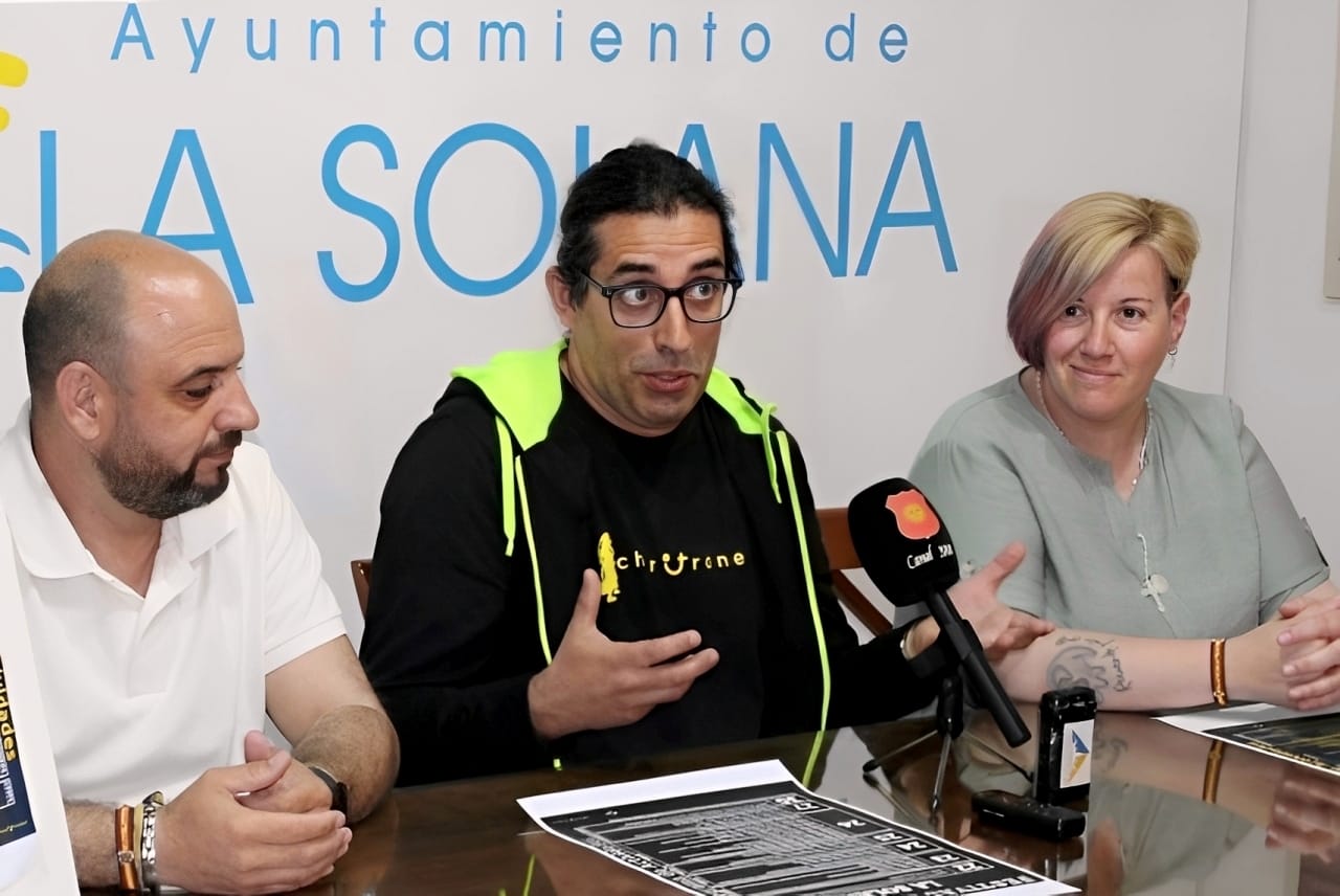 Soñando en Azul y Amarillo La Solana se llena de cuentos por el Día del ...